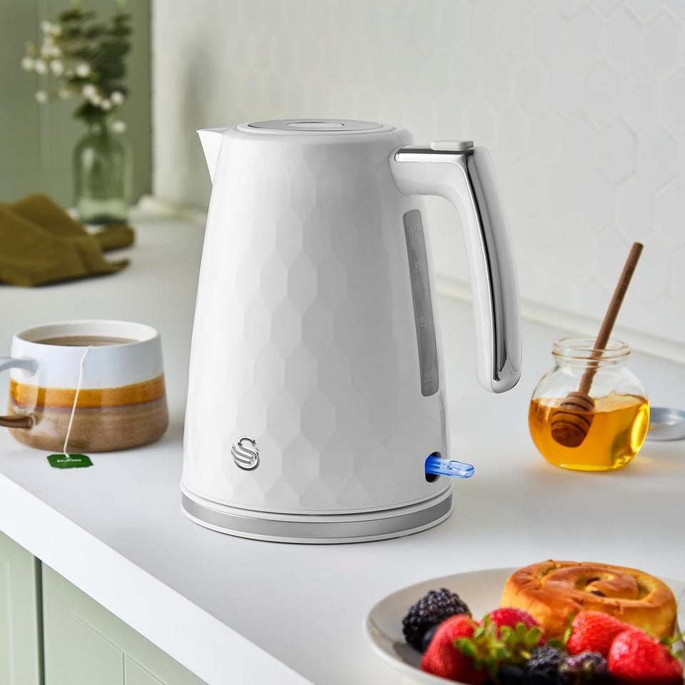 Swan Hexton White Kettle 2 Slice Toaster Microwave Matching Set