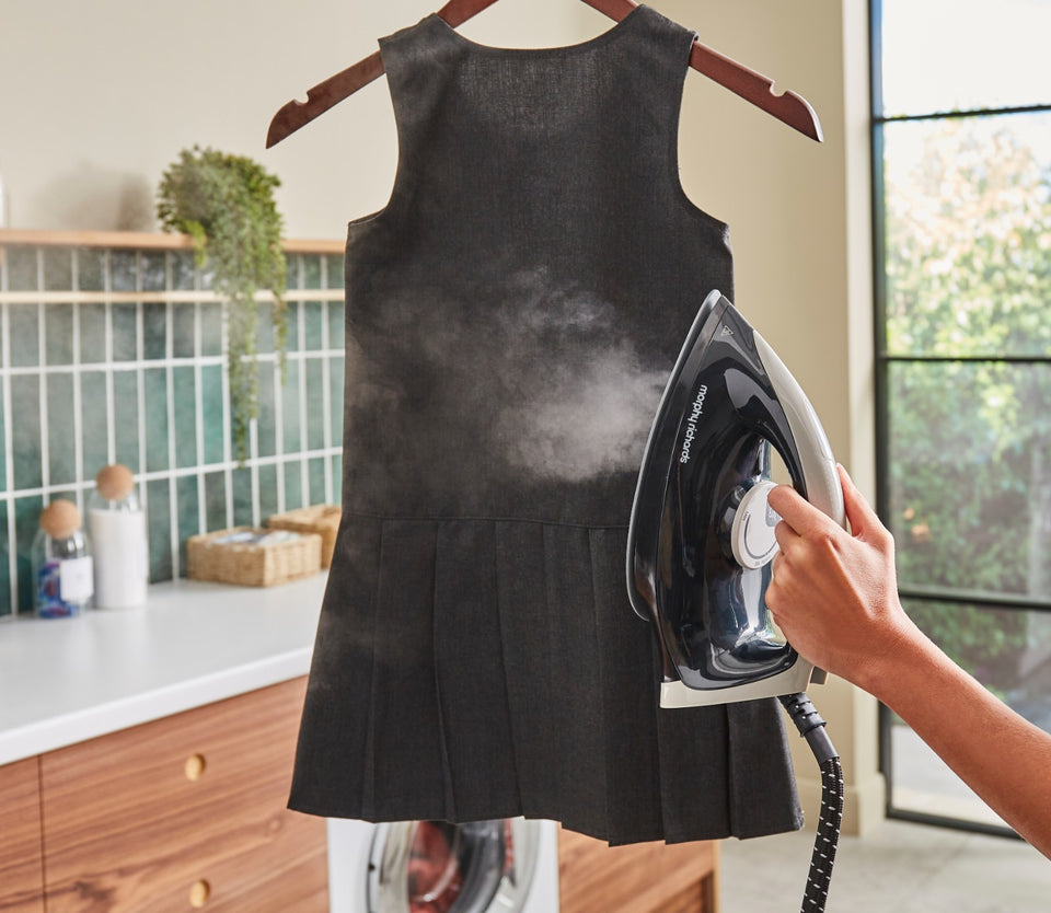 Morphy Richards Steam Generator Iron Easy Steam 2400W 333030